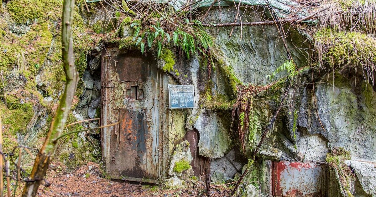 Guided bunker tour (in German and Italian language)